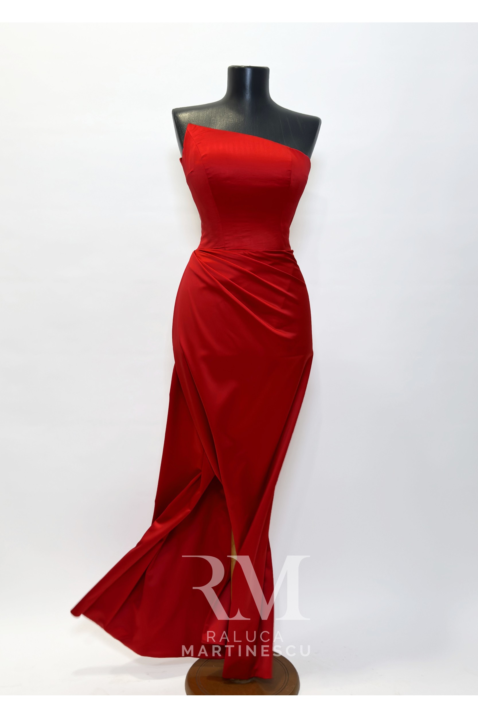 Rochie din French Satin Rosu, cu corset asimetric